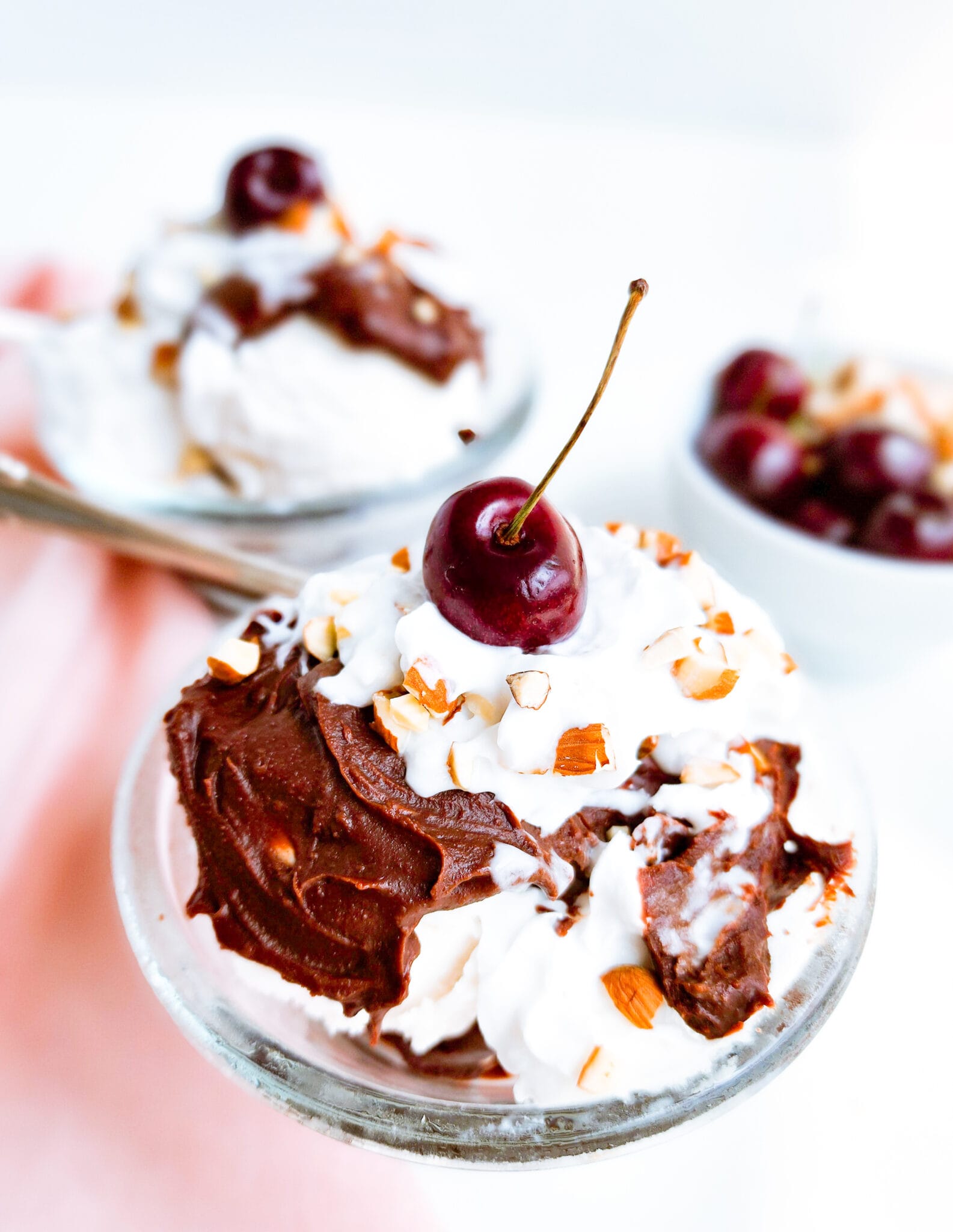 Hot Fudge Sundaes - Una Rose Vegan